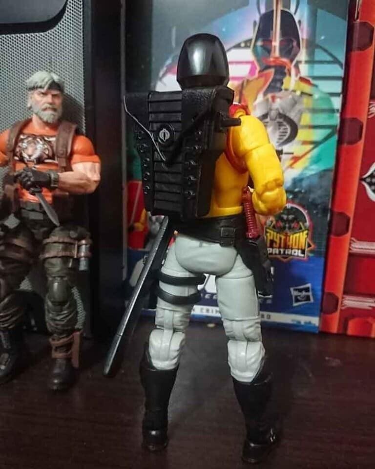 Python Patrol Crimson Guard GI Joe Classified Series In Hand Images