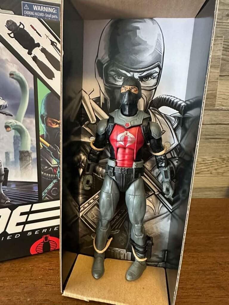 GI Joe Classified Series Cobra Eel In Hand Images