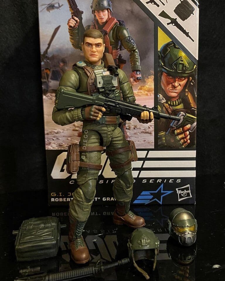 GI Joe Classified Series Grunt In Hand Images