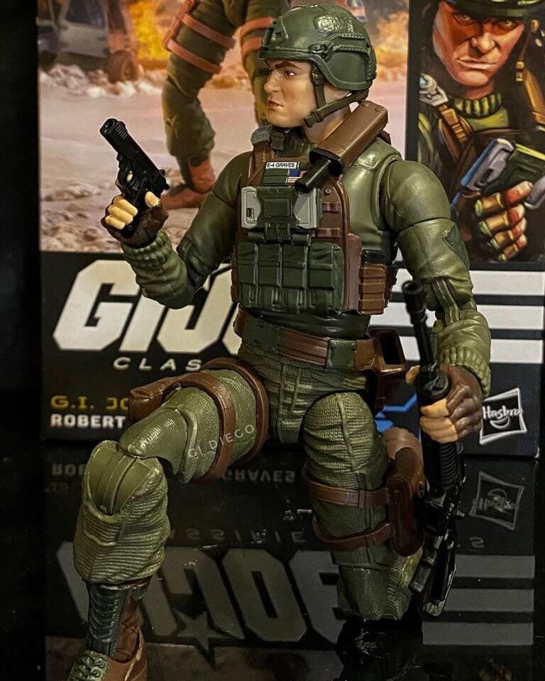 GI Joe Classified Series Grunt In Hand Images