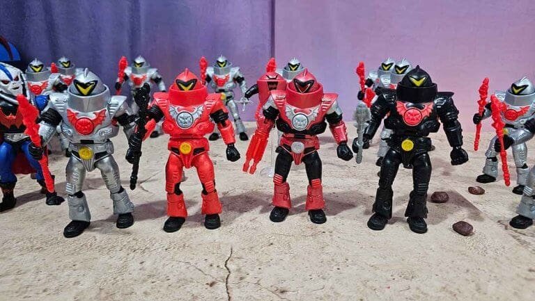 Horde Trooper Prime & Hover Robot MOTU Origins In-Hand Images