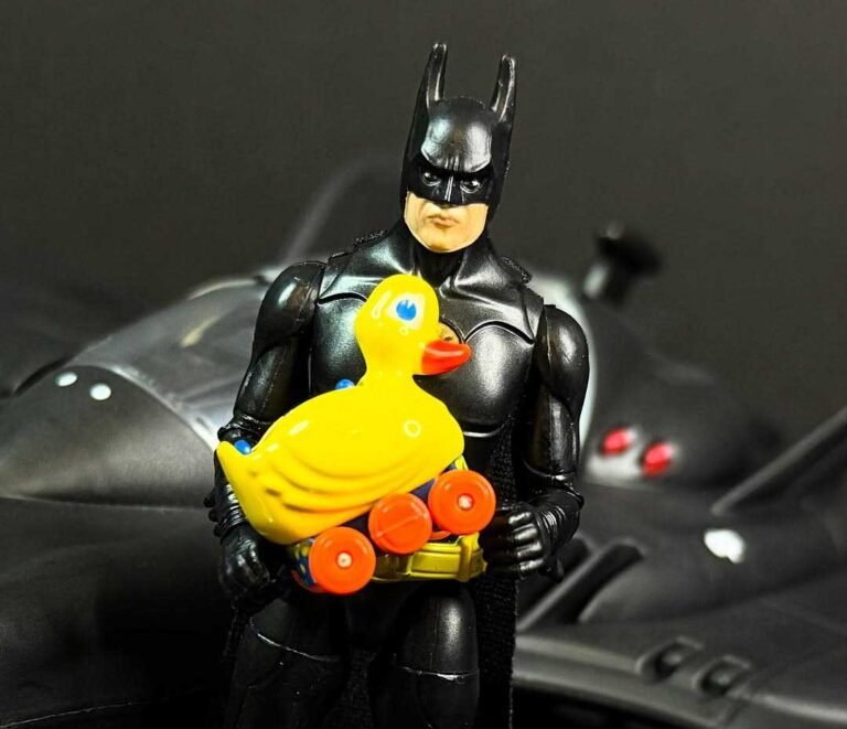Retro Batwing '89 with Batman Returns by Spin Master Revealed