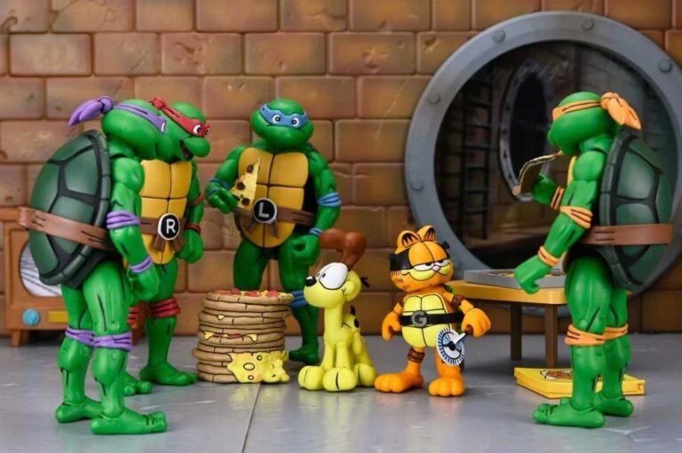 Teenage Mutant Ninja Turtles x Garfield Garfello & Odie Preorder