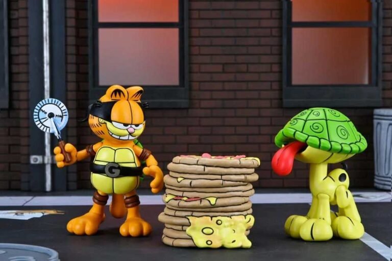 Teenage Mutant Ninja Turtles x Garfield Garfello & Odie Preorder