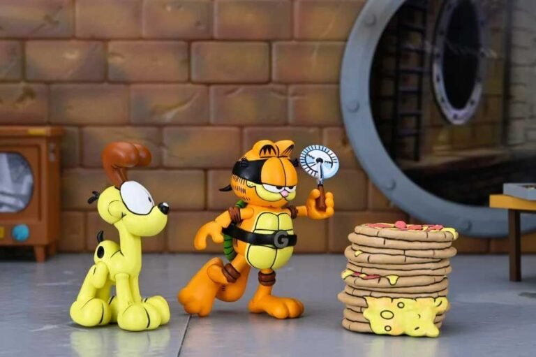 Teenage Mutant Ninja Turtles x Garfield Garfello & Odie Preorder