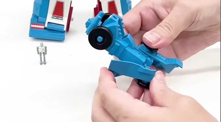 Ultra Magnus Transformers Missing Link C-10 Preorder - Toy Habits