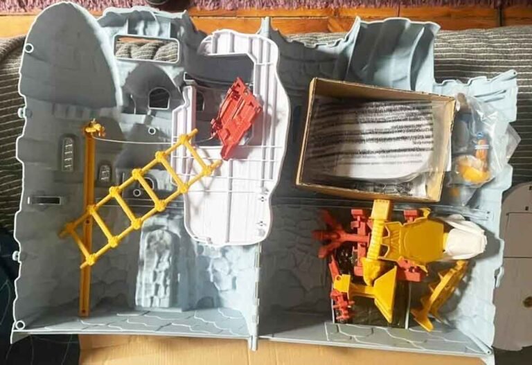 MOTU Origins Mark Taylor Castle Grayskull Playset In Hand Images